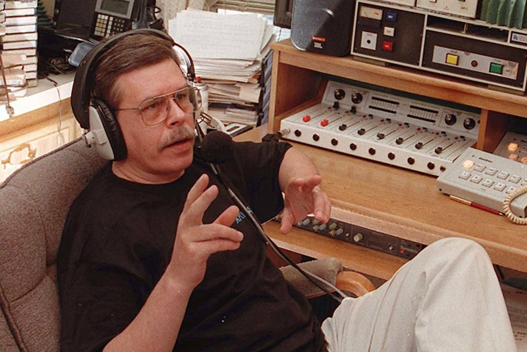 Art Bell movie in the works starring Paul Giamatti | Pahrump Valley Times