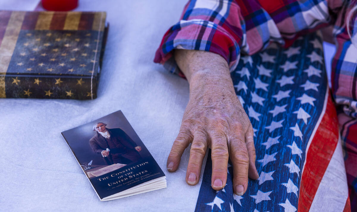 Bundys and supporters mark 11-year anniversary of standoff | Pahrump ...