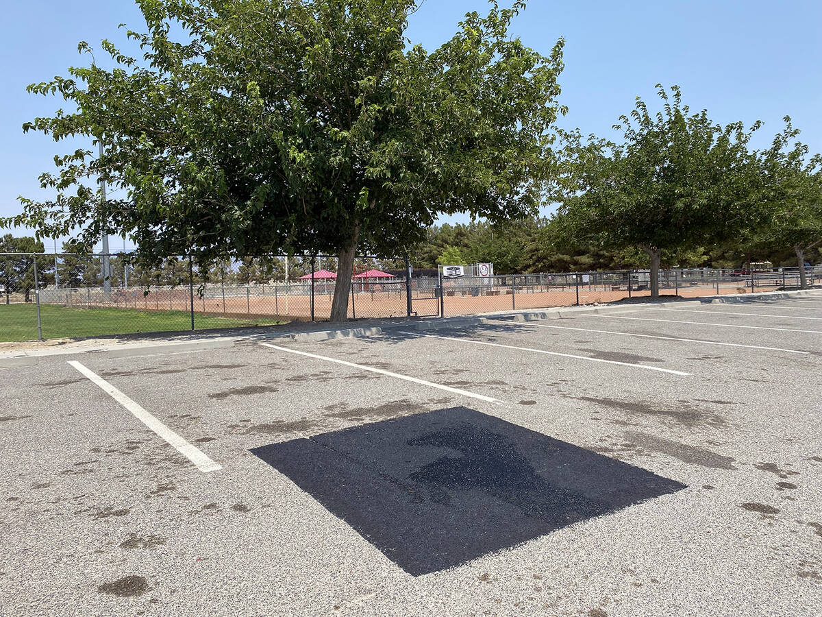 What happened to the red heart for Joey Perry at Ian Deutch Memorial ...